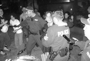 Sydney rave ends in violence · News RA