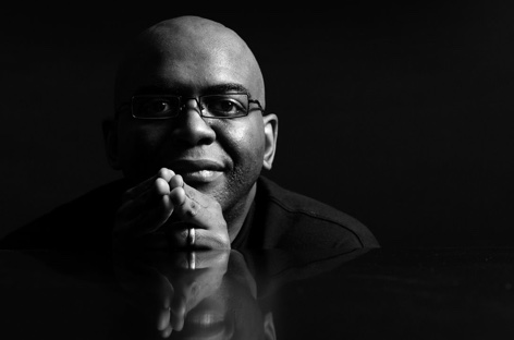 Claude Young hits LA for the Black Lodge's first anniversary · News RA