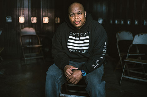 Chicago ghetto house royalty DJ Slugo returns with The Archive · News RA