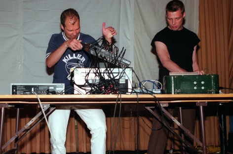 Sähkö Recordings unearths '90s remixes of Pan Sonic by Zoviet France ...