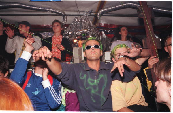 30 years of Polish dance music documented in new 700-page book · News RA