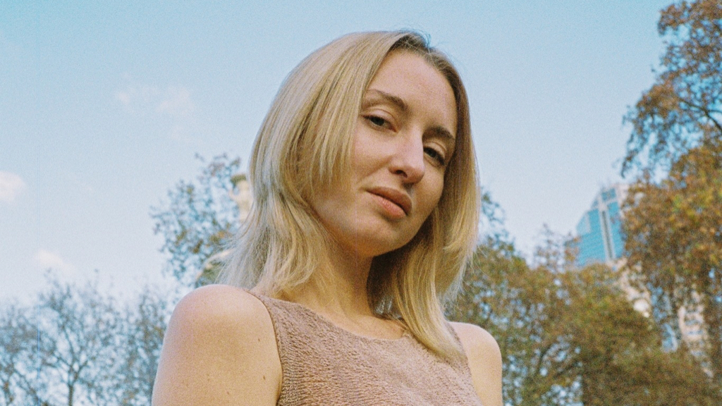 Mix Of The Day: Hannah D · News RA