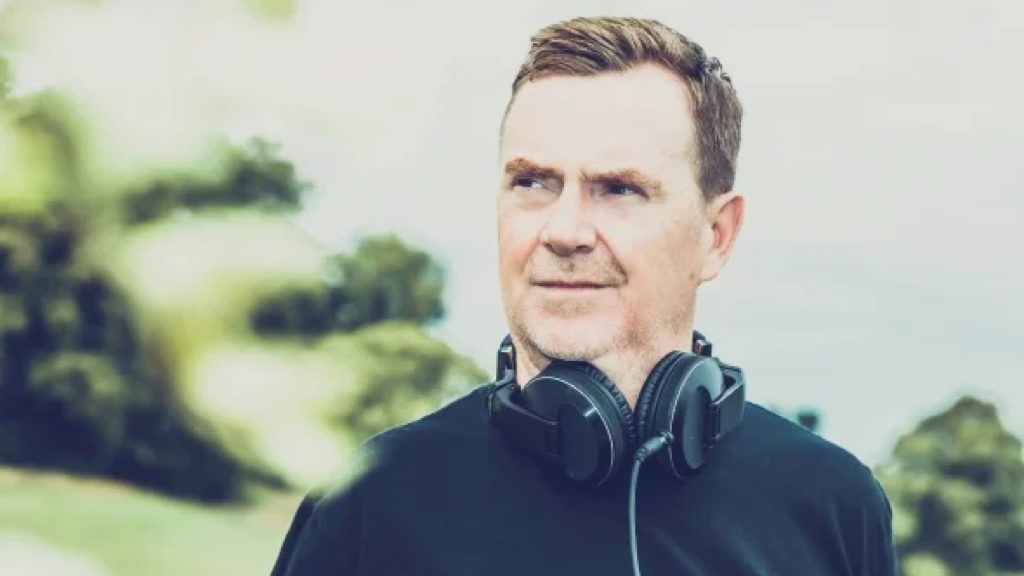 Nick Warren is selling his record collection · News RA