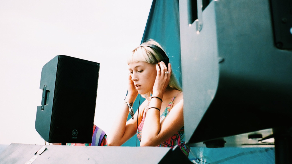 Mix Of The Day: re:ni · News RA