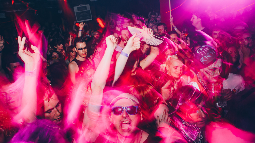 Glasgow club Room 2 upgrades stage, DJ booth, lights and visuals · News RA