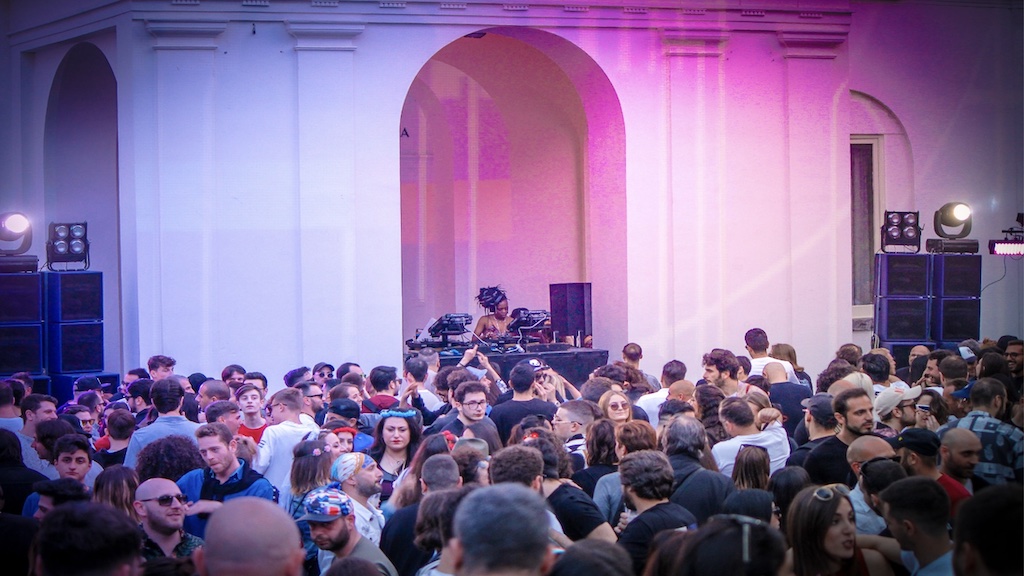 'End of an era': Naples party Woo! bows out with 15th anniversary · News RA