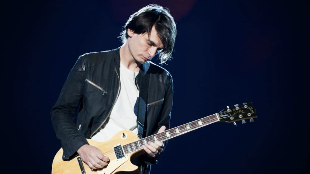 Radiohead guitarist Jonny Greenwood treated in intensive care · News RA