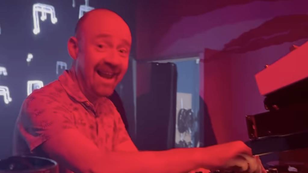 Mr. Scruff announces Miniature Arena Tour supporting grassroots venues ...