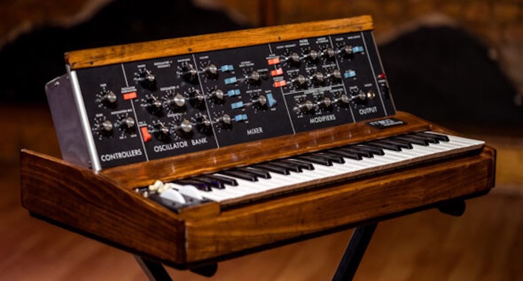 Bob Moog Foundation to auction off vintage Minimoog signed by Todd ...