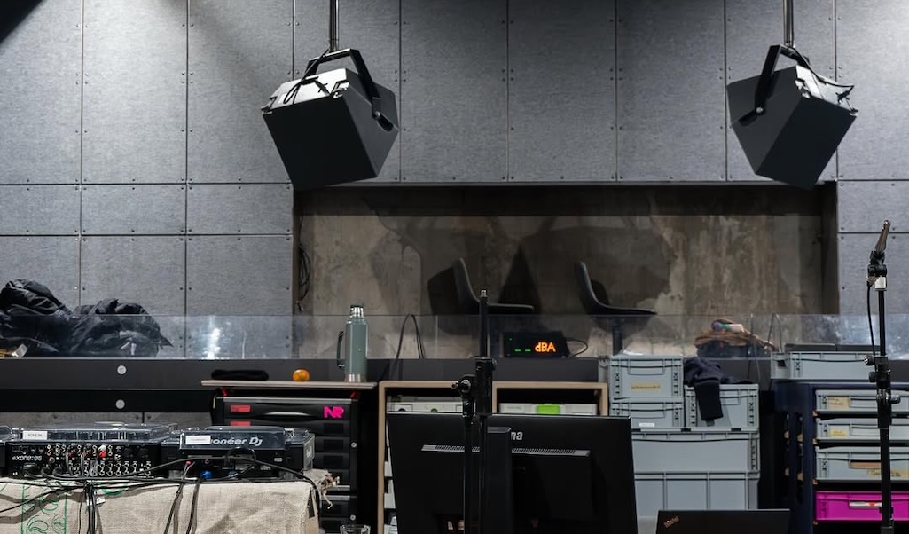 Wuppertal club Open Ground significantly expands main room sound system ...