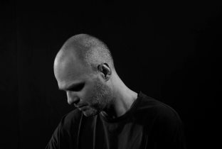 16BL · Tour Dates & Tickets