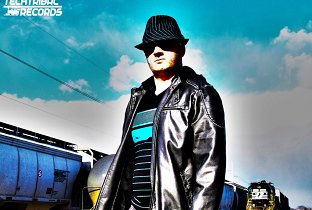 Aaron Scott · Artist Profile