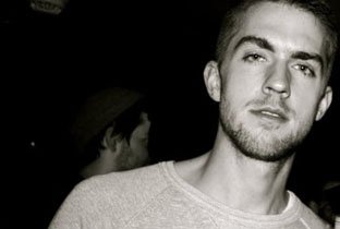 Adam Paton · Perfil del artista