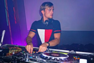 Alfe · Artist Profile