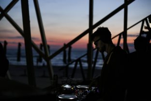 Alin Roman · Artist Profile