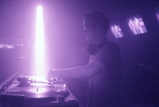 Andrew O'Malley · Artist Profile