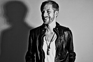 Andrew Ward · Artist Profile