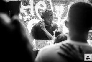 Anton Fitz · Artist Profile