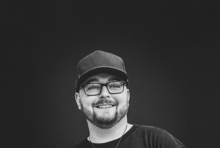 Austin Welsh · Artist Profile