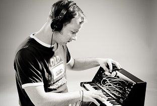 Bendeg · Artist Profile