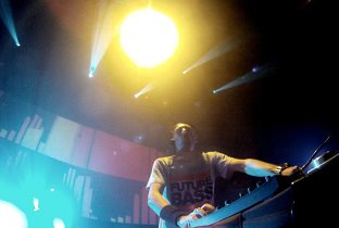 BOUNCE!!! · Artist Profile