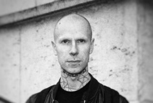 Chris Hope · Artist Profile