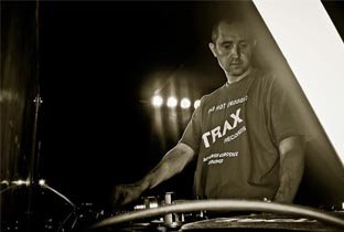 Chris Thomas · Artist Profile