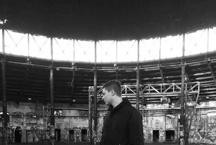 Dan Høyer · Artist Profile