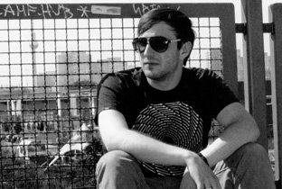 Daniel Solar · Biography