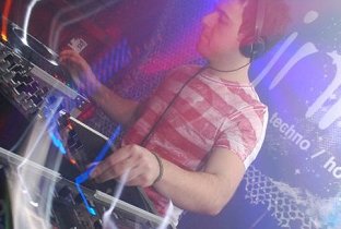 Dan Voyce · Artist Profile