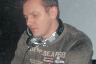 DJ Alen · Biography