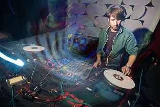 DJ Fryer · Artist Profile