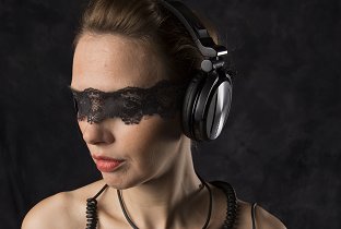 DJ YaYa Soirée · Biography