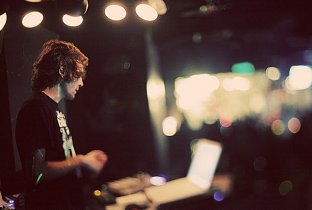 Doshy · Artist Profile