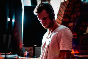 Dotti · Artist Profile