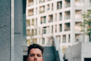 Dyon · Artist Profile