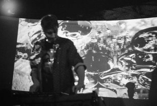 Elbee · Artist Profile