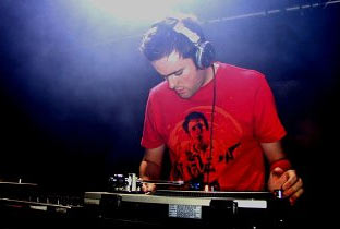 Gareth Emery · Biography