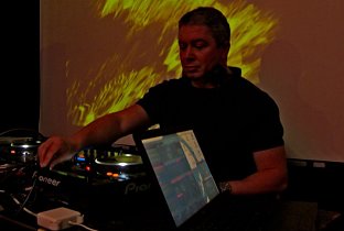 Gary Ellis · Artist Profile