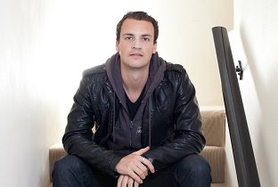 Husky · Artist Profile