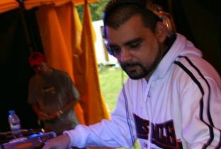 Jason Kaye · Artist Profile