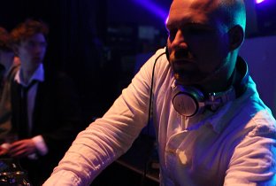 Jay Baron · Artist Profile