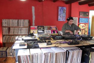 Jon Ray · Artist Profile