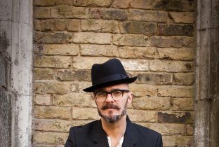 Justin Robertson · Artist Profile