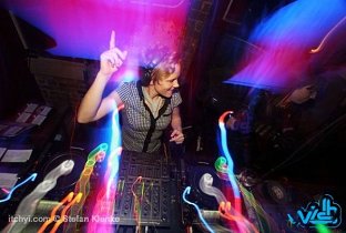 Kate Nunn · Artist Profile