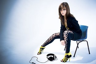 Keli Hart · Artist Profile