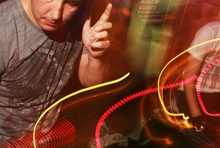 Kelly Wainwright · Artist Profile