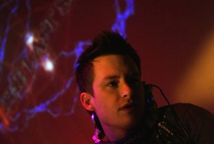 Kenneth Thomas · Artist Profile