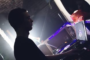 Longman · Artist Profile