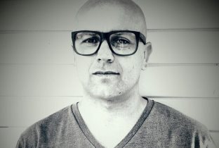 Loyd · Artist Profile